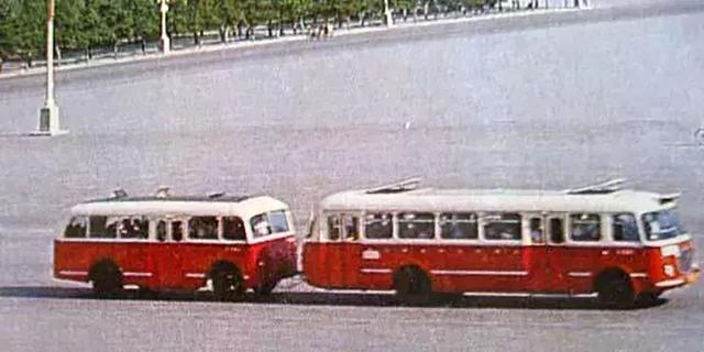 中外公交轮番登场，从北京1路公交车的换代，感受国产客车的崛起-提加商用车网