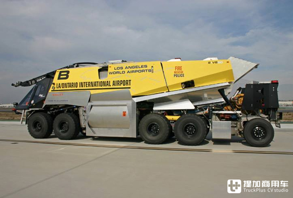 效仿F-117隐身战斗机设计的卡车，美国Colet K-15机场消防车 - 提加商用车网