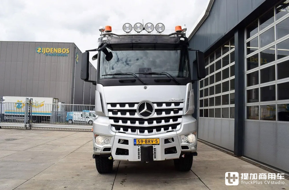 即将进入国内的新款奔驰Arocs SLT到底有多强悍？海外实拍抢先看 - 提加商用车网