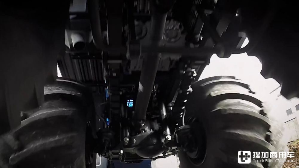 征服北极的毛子卡车，卡玛兹6355铰接越野卡车实拍 - 提加商用车网