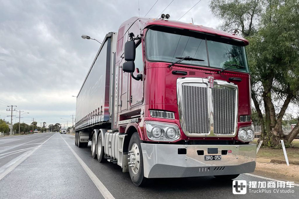 美式平头卡车最强演绎，肯沃斯K220实拍评测 - 提加商用车网