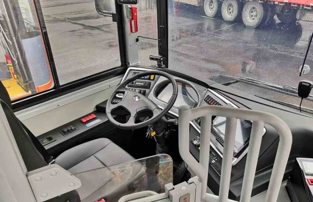 从BRT到SRT——金龙客车助力枣庄公交转型升级！ - 提加商用车网