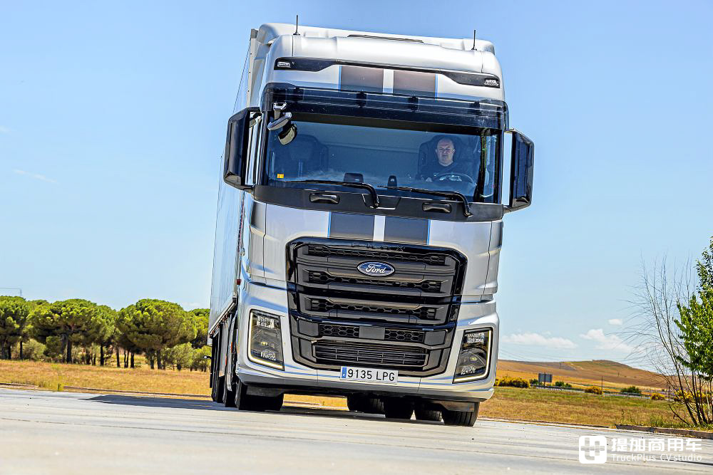 福特卡车的最强战力，实拍限量250台的福特F-MAX Blackline Edition - 提加商用车网