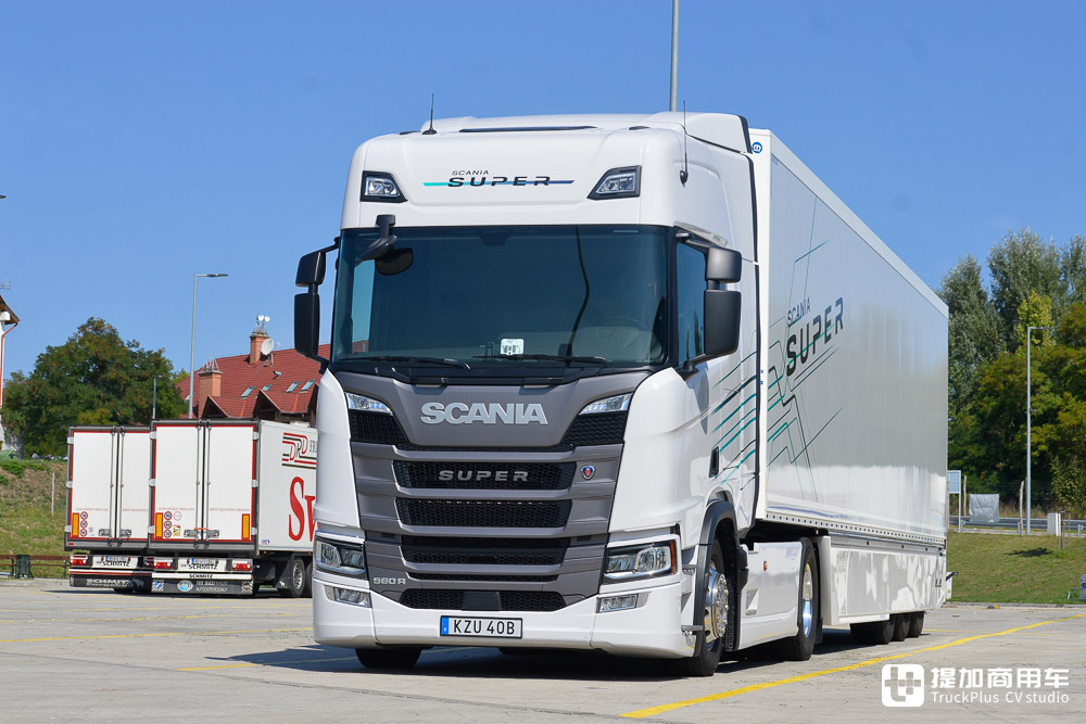 干倒了入门V8，欧卡最先进直六机实力几何？斯堪尼亚560R Super实拍 - 提加商用车网