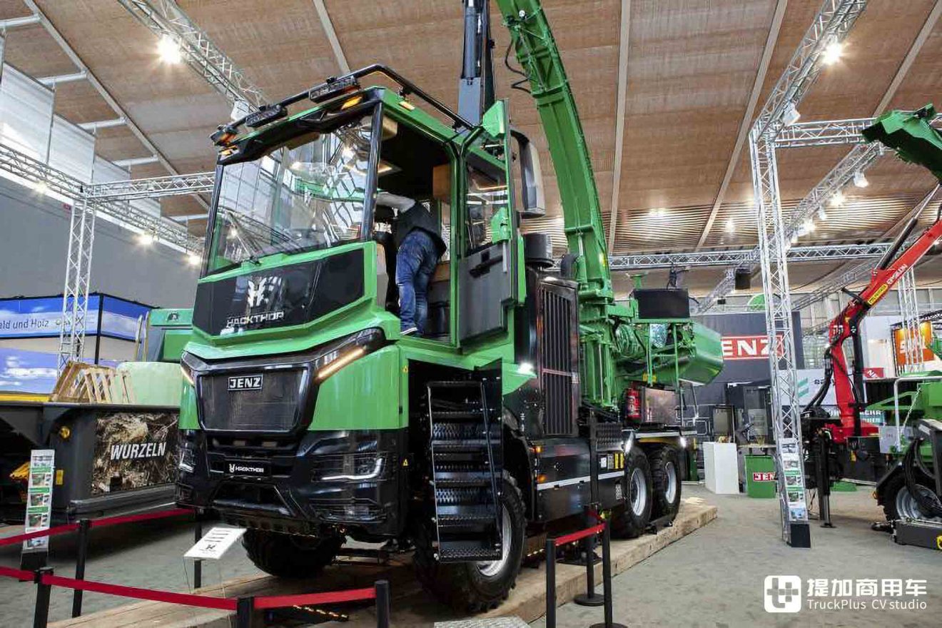 曼恩TGS六驱底盘，爆改车身+全新驾驶室，这台JENZ木材削片机不一般 - 提加商用车网
