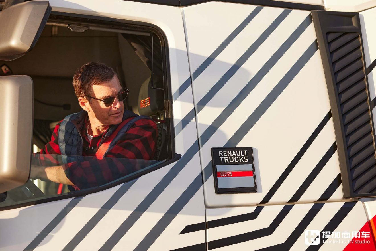 官方翻新二手车，还推出了限定版？雷诺T Red牵引车了解一下 - 提加商用车网