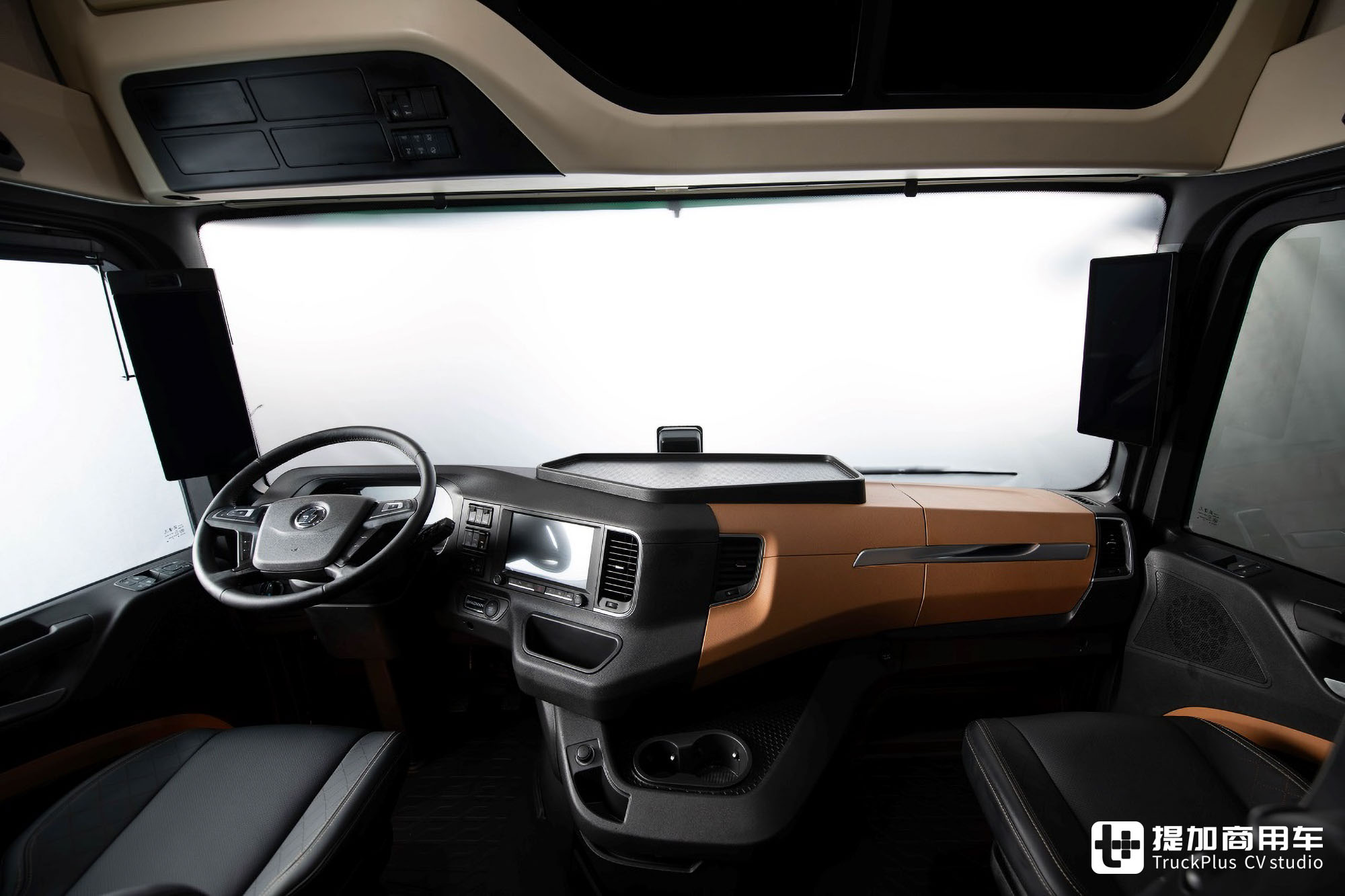 X3000 8x8等车型亮相，陕汽海外照片大赏，这还是我认识的陕汽吗？ - 提加商用车网