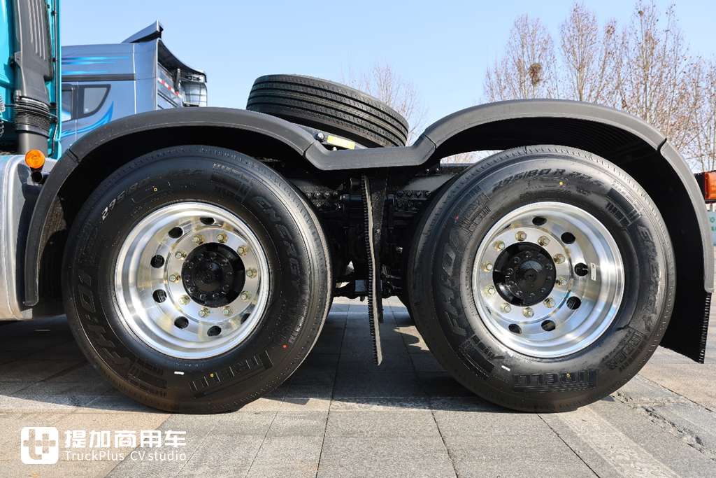 这是全新一代解放JH6牵引车，从里到外全面大提升，注定又是爆款车型？ - 提加商用车网