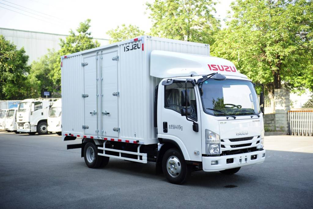 庆铃新 KV600 轻卡新疆上市，开创高效物流新纪元 - 提加商用车网